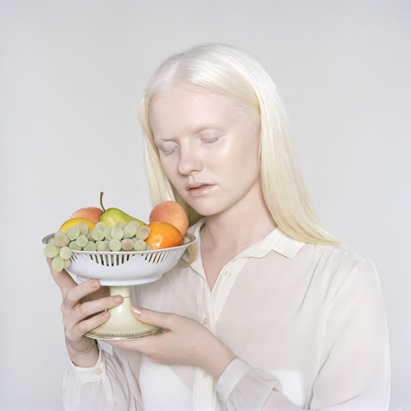 The unsettling aesthetic of Petrina Hicks | The Museum of Ridiculously ...