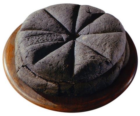 Preserved bread from Pompeii | The Museum of Ridiculously Interesting ...